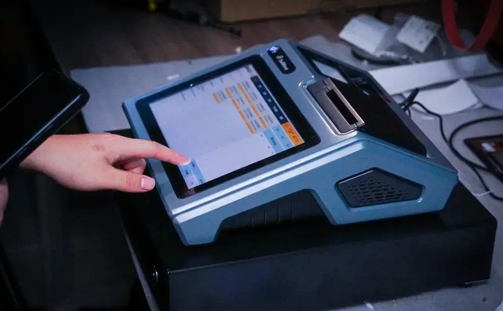 What is POS? A Complete Guide to Point of Sale Systems, Hardware ...